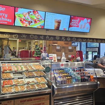 KRISPY KREME - Updated September 2025 - 519 Photos & 305 Reviews - 530 ...