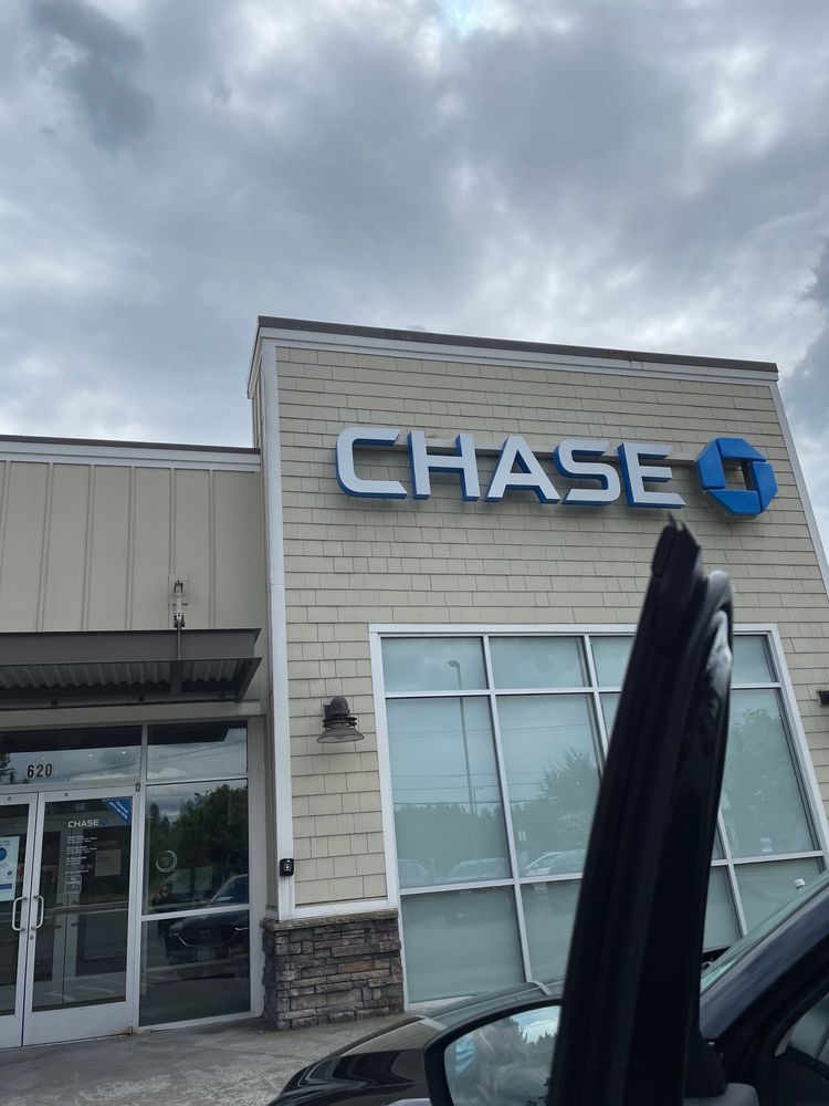 CHASE BANK - Updated October 2024 - 620 E College Way, Mount Vernon ...