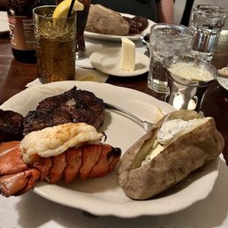 WILMOT STAGE STOP - Updated January 2025 - 199 Photos & 283 Reviews ...