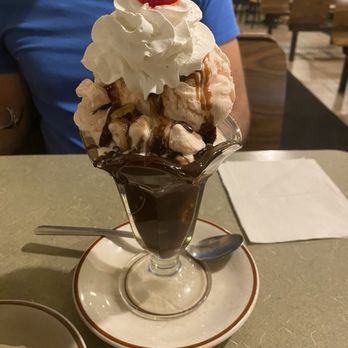 DAIRY COTTAGE - Updated January 2026 - 101 Photos & 118 Reviews - 328 W ...