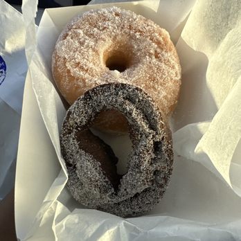 GLAZED DOUGHNUTS - Updated September 2024 - 302 Photos & 212 Reviews ...