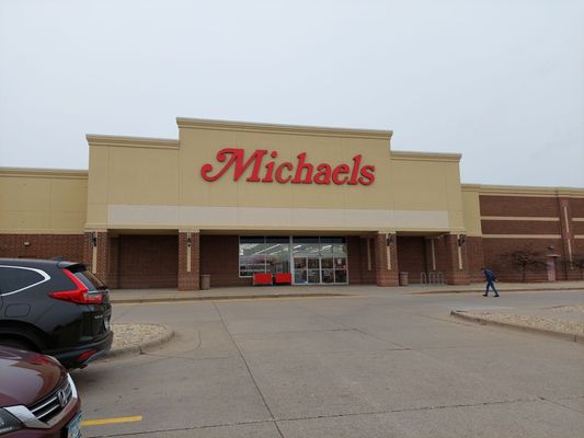 MICHAELS - Updated April 2025 - 32 Photos - 14890 Florence Trl, Apple ...