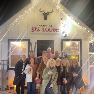 LUCKY 12 TAVERN - 146 Photos & 262 Reviews - 3308 S Virginia Dare Trl ...