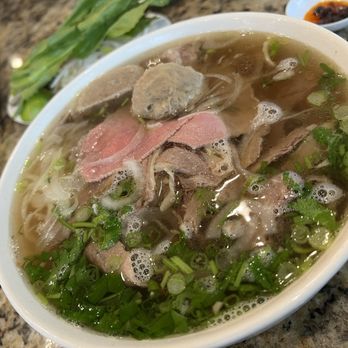 PHO OREGON - BEAVERTON - Updated January 2025 - 200 Photos & 115 ...