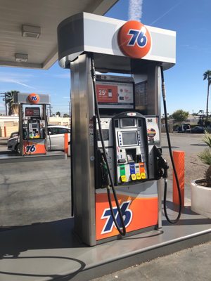 76 GAS STATION - Updated August 2025 - 670 S Palm Canyon Dr, Palm ...