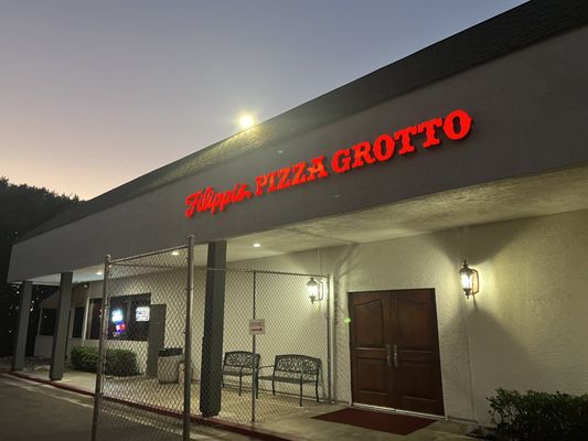 FILIPPI’S PIZZA GROTTO SCRIPPS RANCH - Updated July 2024 - 1062 Photos ...