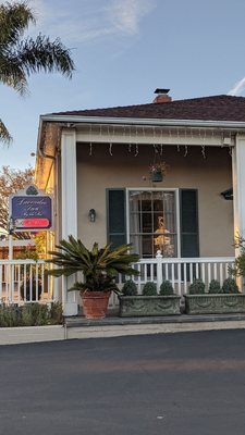 LAVENDER INN BY THE SEA - Updated January 2025 - 200 Photos & 203 ...