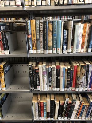 TORONTO PUBLIC LIBRARY - Updated May 2026 - 20 Photos & 12 Reviews - 35 ...