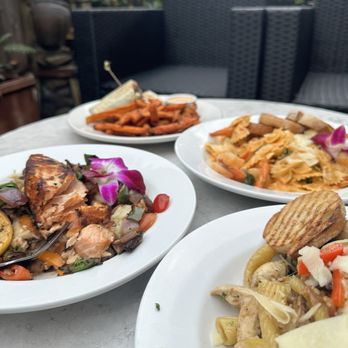 VEES CAFE - Updated December 2025 - 936 Photos & 992 Reviews - 5418 W ...