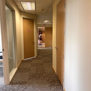 REGUS GUERNEVILLE RD - Updated November 2025 - 13 Photos - 1421 ...
