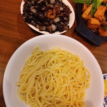 GREAT BEIJING - Updated July 2025 - 353 Photos & 366 Reviews - 6717 N ...