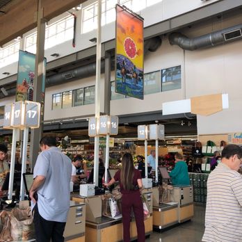 CENTRAL MARKET - Updated October 2024 - 1378 Photos & 876 Reviews ...