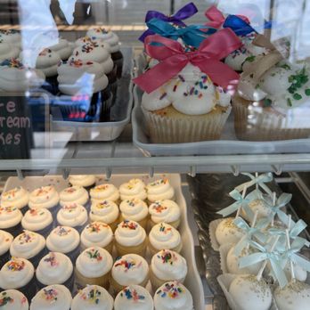BEVERLY’S BAKERY - Updated May 2024 - 496 Photos & 577 Reviews - 3020 N ...