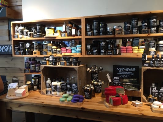 LUSH - Updated September 2025 - 26 Photos & 40 Reviews - 116 Grafton ...