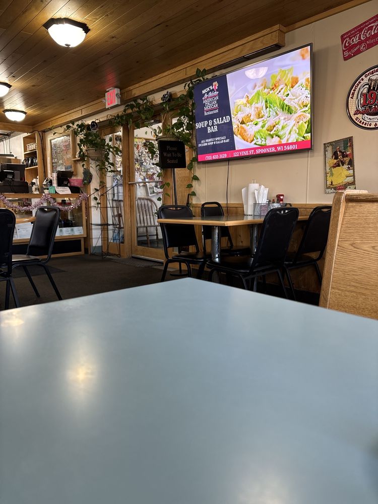 NICK’S FAMILY RESTAURANT - Updated September 2025 - 40 Reviews - 122 ...