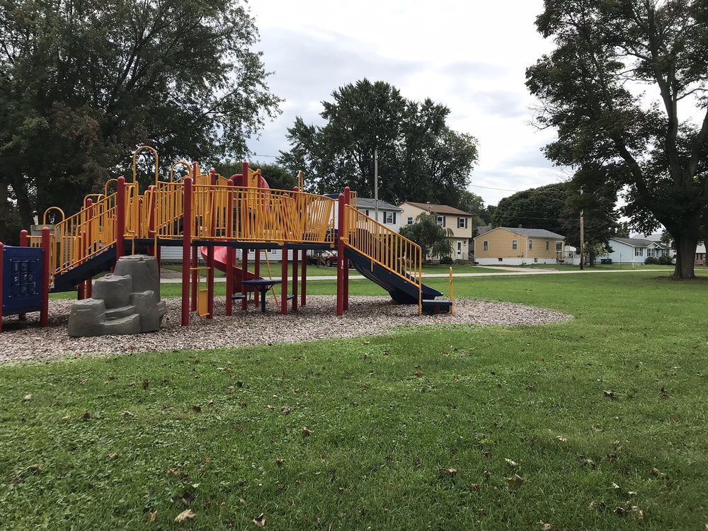 HIGHLAND PARK - Updated December 2024 - 2615 W 22nd St, Erie ...