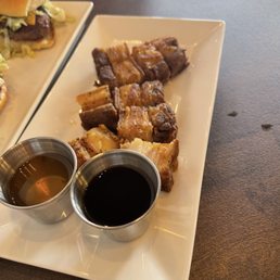 DA BURGER WING HUB - Updated November 2024 - 238 Photos & 80 Reviews ...