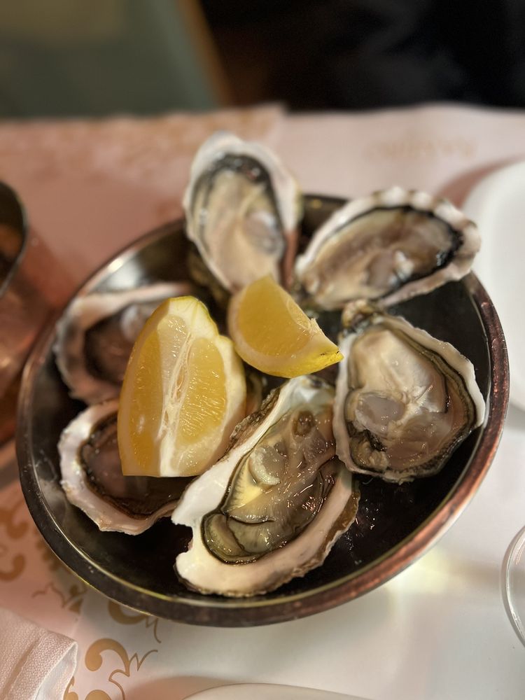 CERVEJARIA RAMIRO - Updated November 2024 - 2412 Photos & 828 Reviews ...