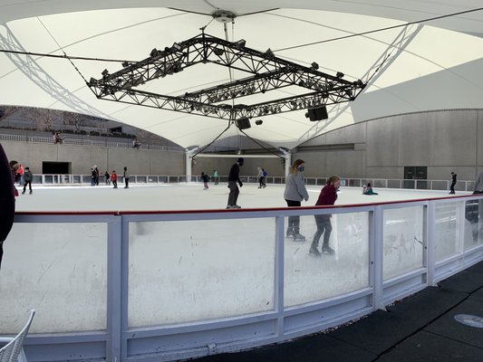 CROWN CENTER ICE TERRACE - Updated December 2025 - 54 Photos & 41 ...