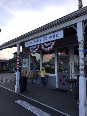 CAPTAIN BOB’S CHOWDER - Updated November 2024 - 140 Photos & 233 ...