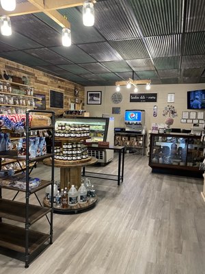 LINDEN DELI + MORE - Updated December 2025 - 8541 Seneca Trl S ...