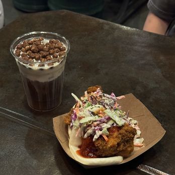 DOCKING BAY 7 FOOD AND CARGO - Updated January 2025 - 1425 Photos & 393 ...