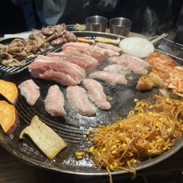 PIGYA - Updated September 2025 - 1490 Photos & 721 Reviews - 3400 W 8th ...