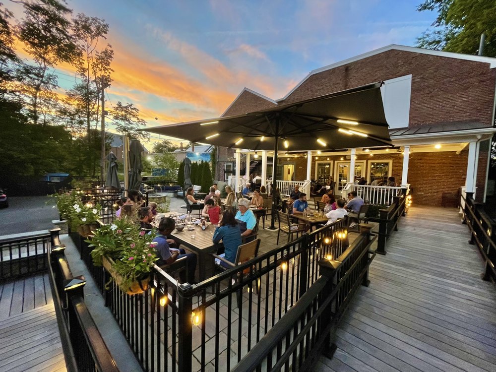 CHEEVER TAVERN - 122 Photos & 153 Reviews - 33 W St, Norwell ...