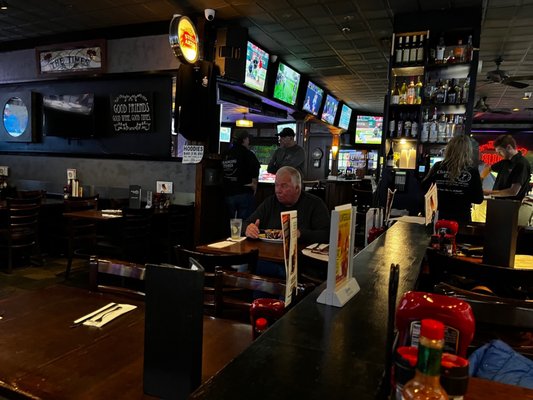 CHANGING TIMES PUB - Updated October 2025 - 225 Photos & 164 Reviews ...