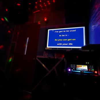 32 KARAOKE - Updated July 2024 - 123 Photos & 127 Reviews - 32 W 32nd ...