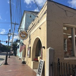 THE CLIPPER TAVERN - Updated December 2025 - 181 Photos & 125 Reviews ...