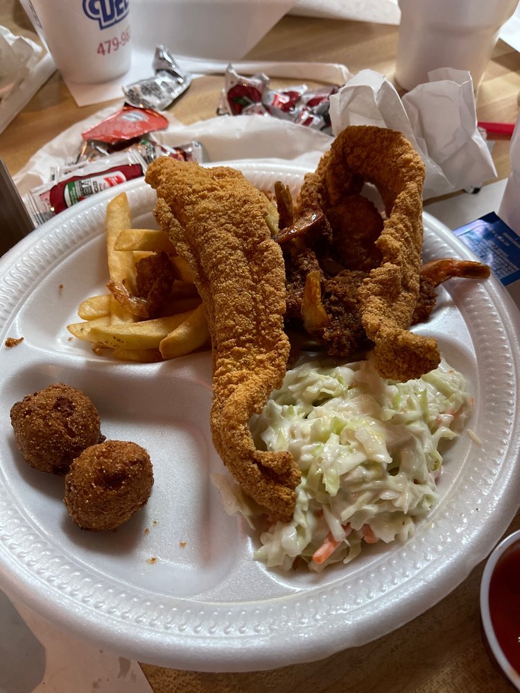 DARI-DELITE RESTAURANT - Updated July 2025 - 11 Photos - 1315 E Walnut ...