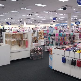 SAM MOON - ARLINGTON - Updated December 2025 - 25 Photos & 33 Reviews ...