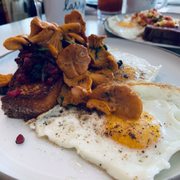 LAWRENCE - 425 Photos & 230 Reviews - 9 Avenue Fairmount E, Montréal ...