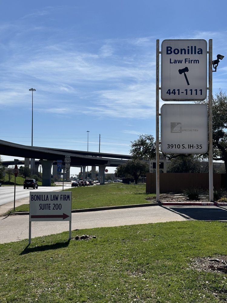 BONILLA LAW FIRM - Updated December 2025 - 24 Photos - 3910 S I-35 ...