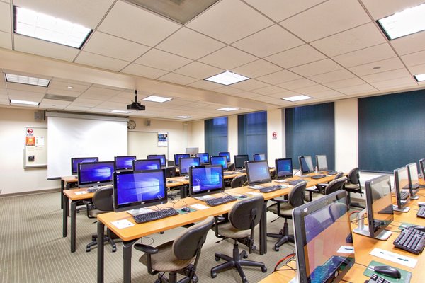 ROANOKE HIGHER EDUCATION CENTER - Updated July 2025 - 15 Photos - 108 N ... ROANOKE HIGHER EDUCATION CENTER - Updated July 2025 - 15 Photos - 108 N ...