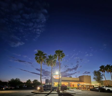 WHEEZY’S RESTAURANT & SPORTS BAR - Updated February 2025 - 332 Photos ...