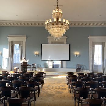 OLD CAPITOL MUSEUM - Updated August 2025 - 35 Photos - 21 Old Capitol ...