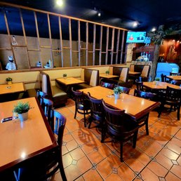 HAPPY FISH - Updated August 2025 - 872 Photos & 763 Reviews - 4046 N ...