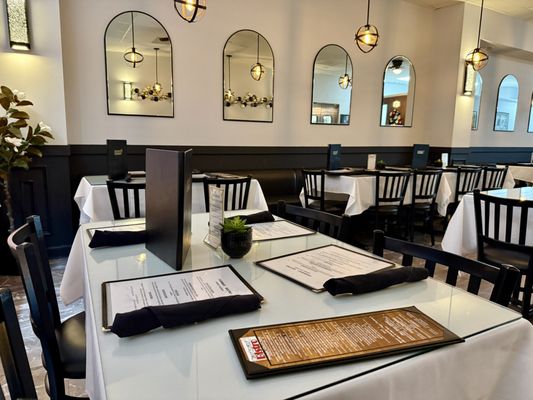 PARKWAY BISTRO - Updated December 2025 - 340 Photos & 122 Reviews ...
