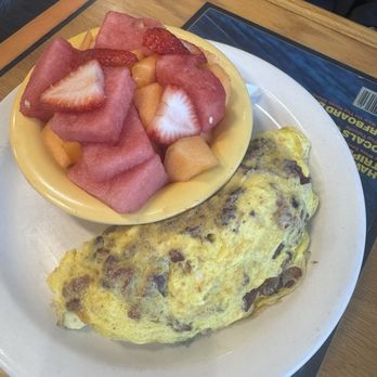 BEACH BREAK CAFE - Updated February 2025 - 2769 Photos & 3649 Reviews ...