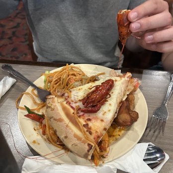 HAPPY BUFFET - Updated August 2024 - 121 Photos & 221 Reviews - 5600 ...