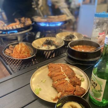 MUN PATIO - Updated July 2024 - 147 Photos & 59 Reviews - 3519 W 6th St ...