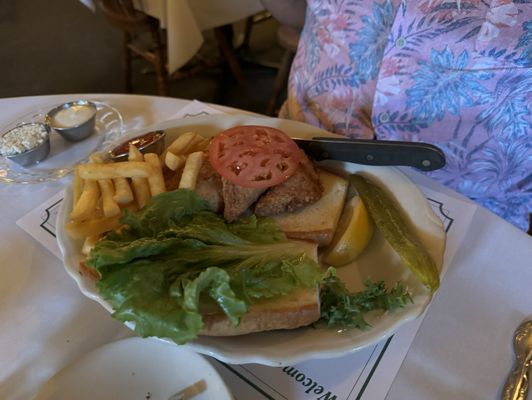 THE RANGE LINE INN - Updated October 2025 - 40 Photos & 107 Reviews ...