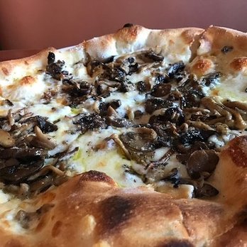 PIZZERIA TRA VIGNE - 1016 Photos & 876 Reviews - 1016 Main St, Saint ...