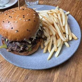 CHUFFED - Updated November 2025 - 120 Photos & 51 Reviews - 43 High St ...