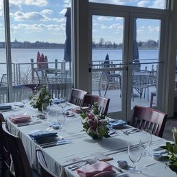 SEVERN INN - Updated October 2025 - 255 Photos & 377 Reviews - 1993 ...