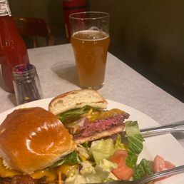 THE EAR INN - Updated January 2026 - 269 Photos & 439 Reviews - 326 ...