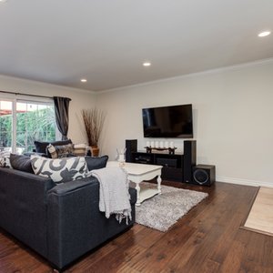 VALENCIA MANAGEMENT GROUP - Updated September 2025 - 119 Reviews ...