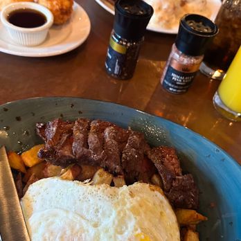 LE MOO - Updated August 2024 - 1570 Photos & 918 Reviews - 2300 ...